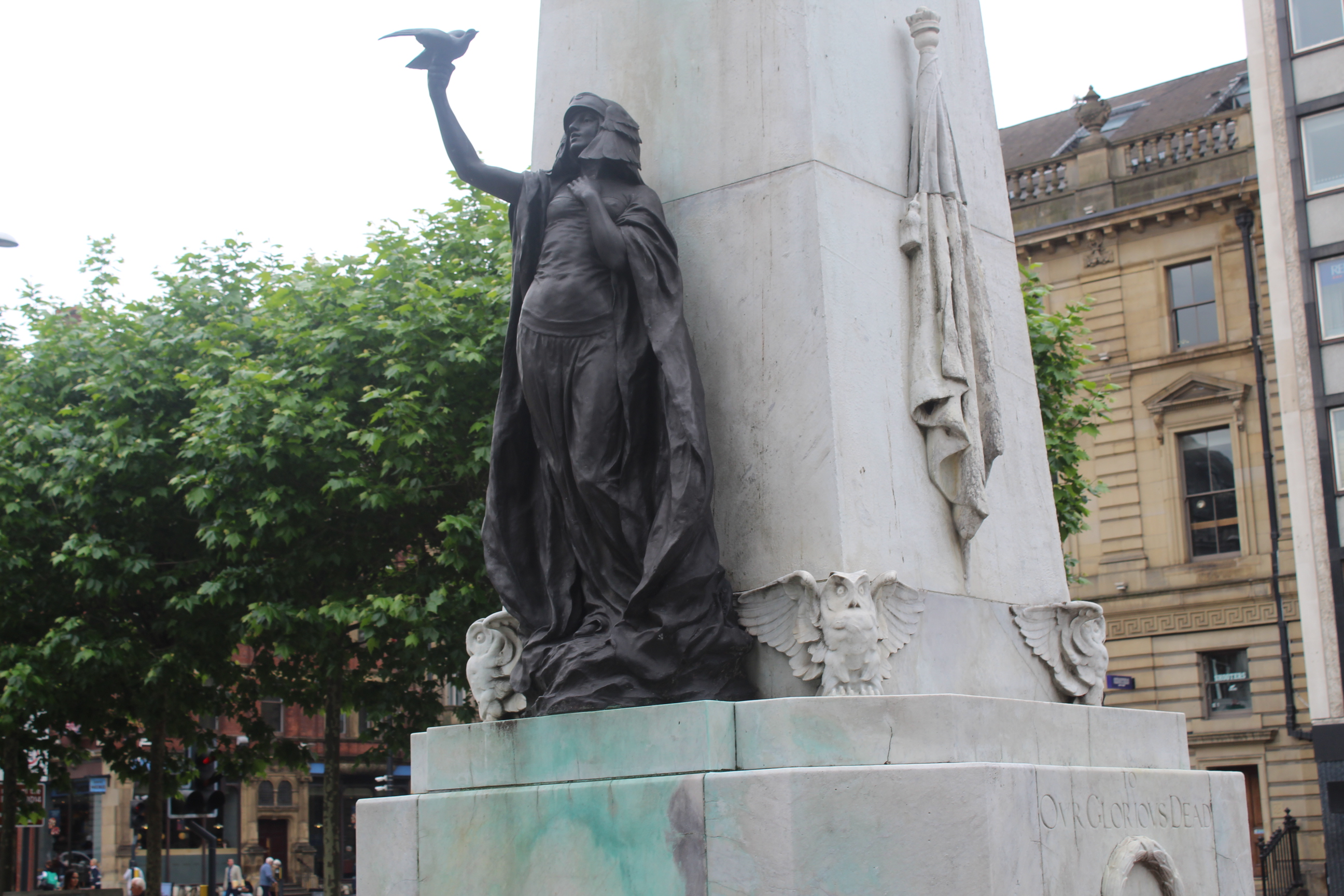Leeds - War Memorials Online